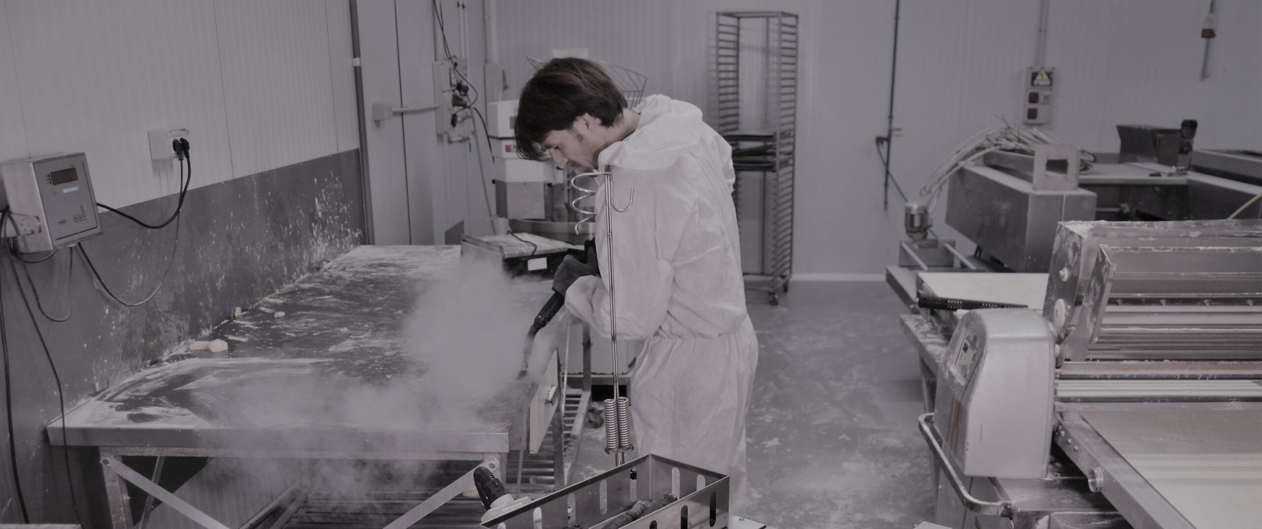 Industrial saturated steam cleaning equipment